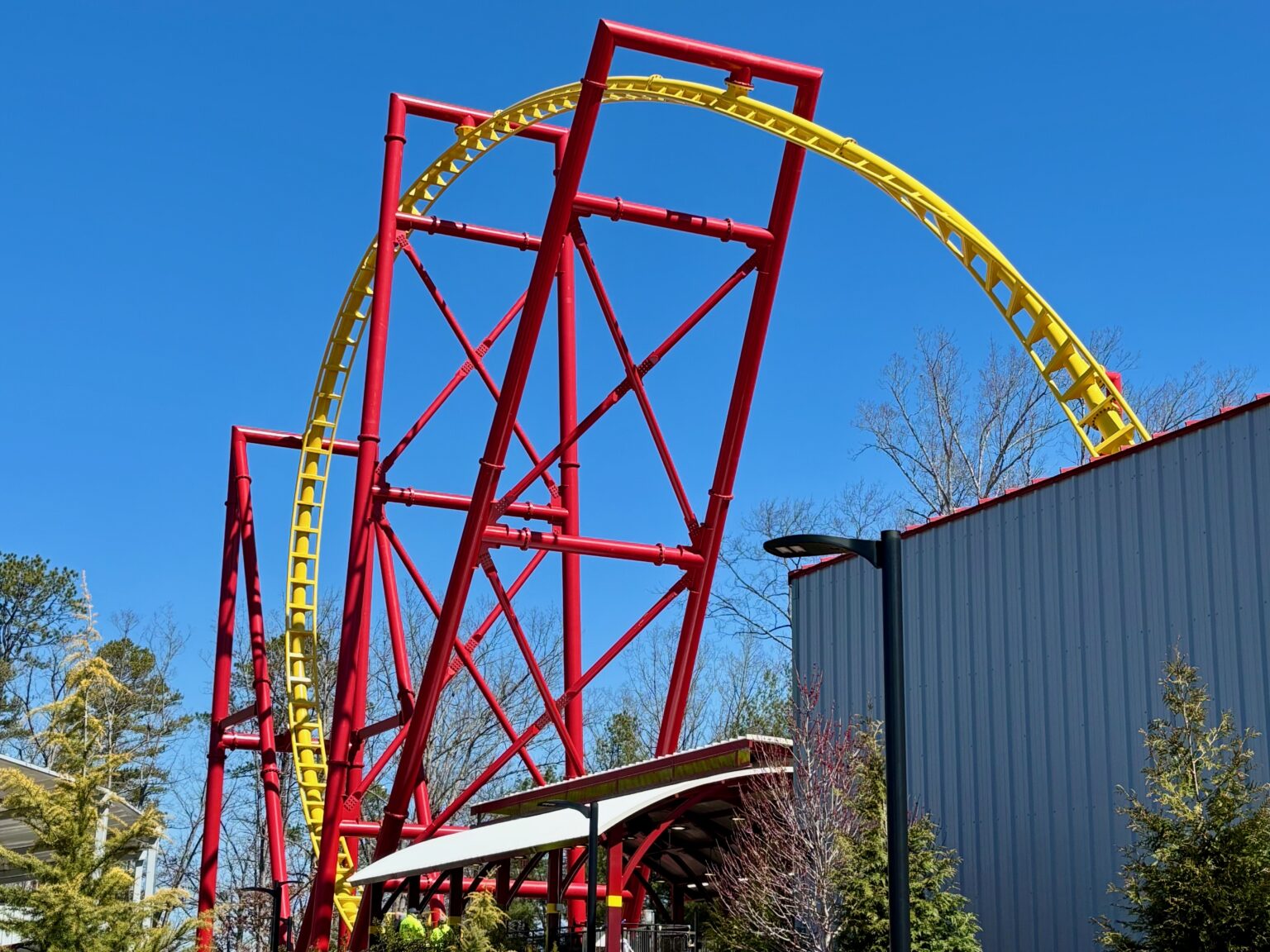 The Flash: Vertical Velocity (Six Flags Great Adventure) In-Depth ...